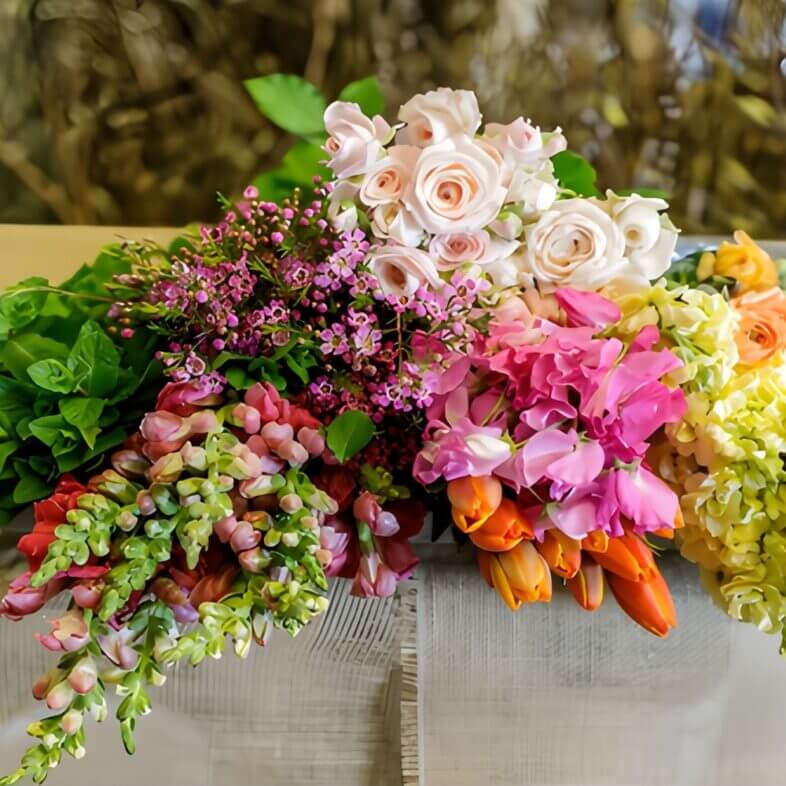 Fresh-Cut Wholesale Flower Boxes for Weddings and Events | Fabulous Florals