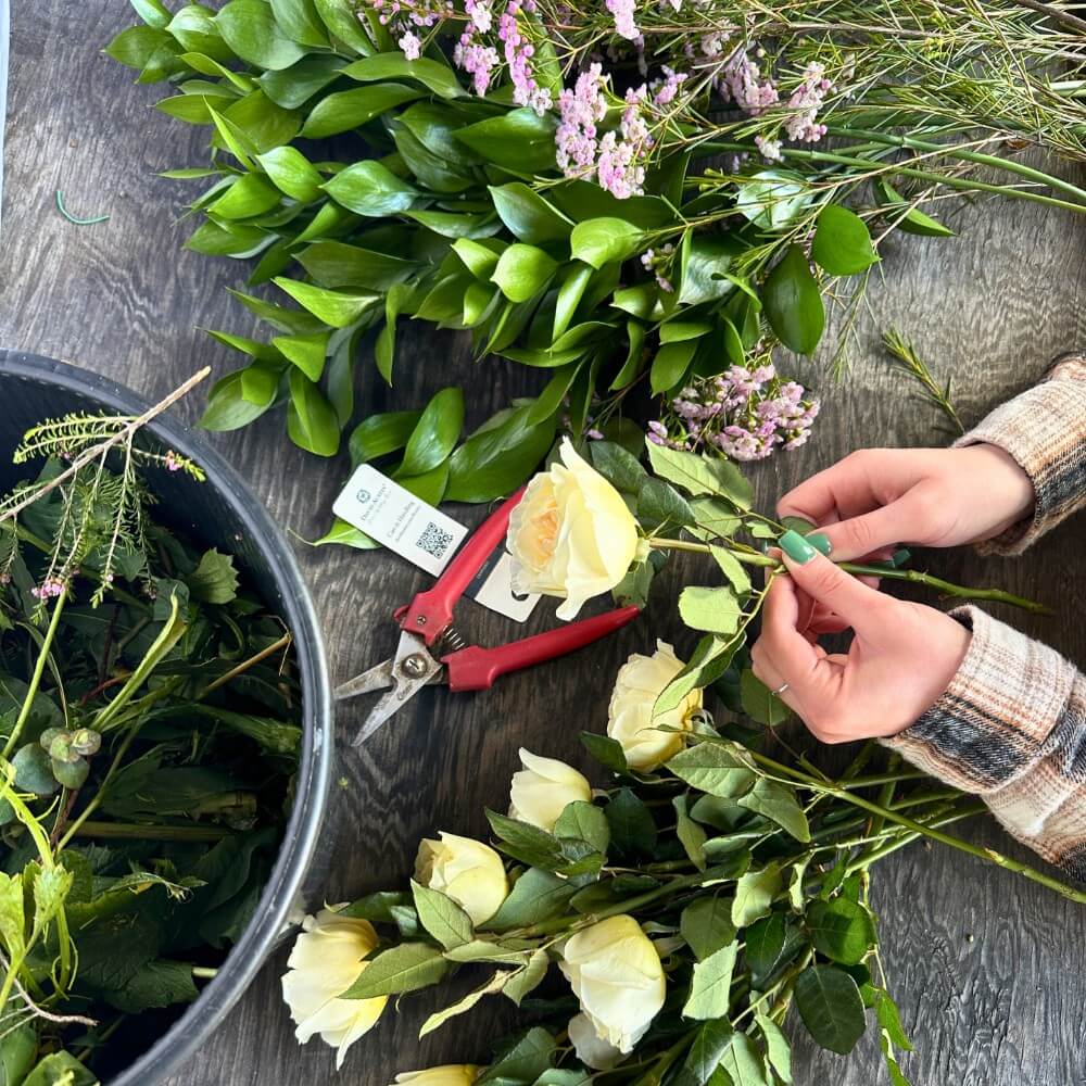 The Definitive Guide to DIY Wedding Flowers | Fabulous Florals