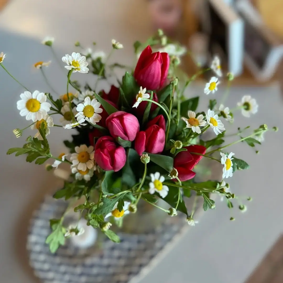 Step-by-Step DIY Flower Arranging for Events & Home